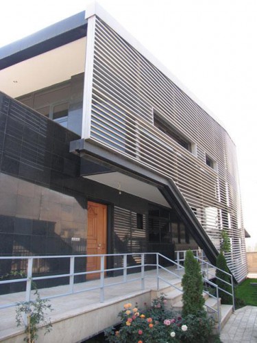 Double Skin House - Contemporary Architecture of Iran