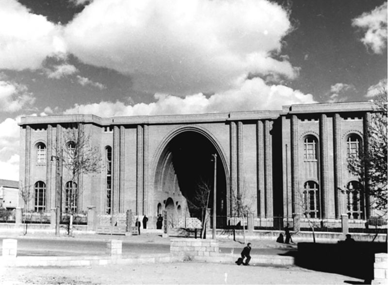 معماری در سیاست و سیاست در معماری، اقلیت های مذهبی و بحث معماری نوگرا ...