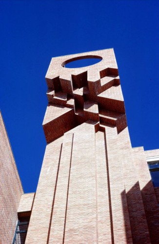 Sharif University of Technology - Contemporary Architecture of Iran